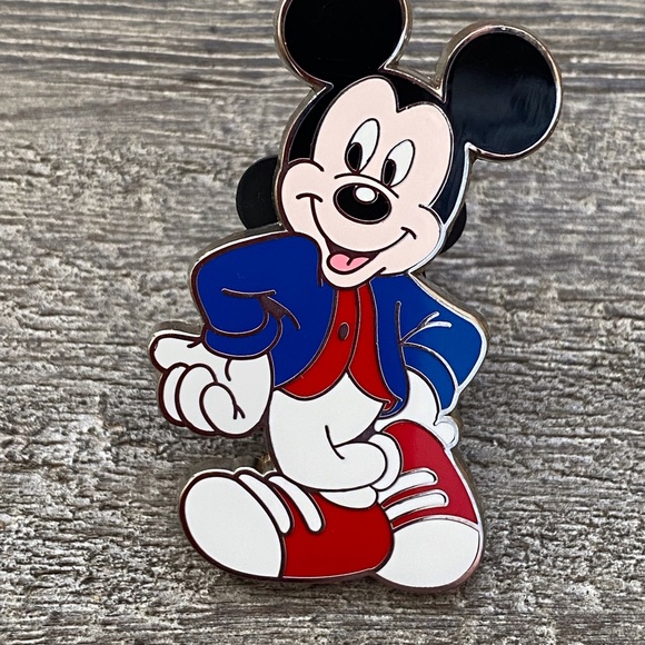 Disney | Accessories | Disney Gold And Black Mickey Mouse Pins Lot Of 8 ...